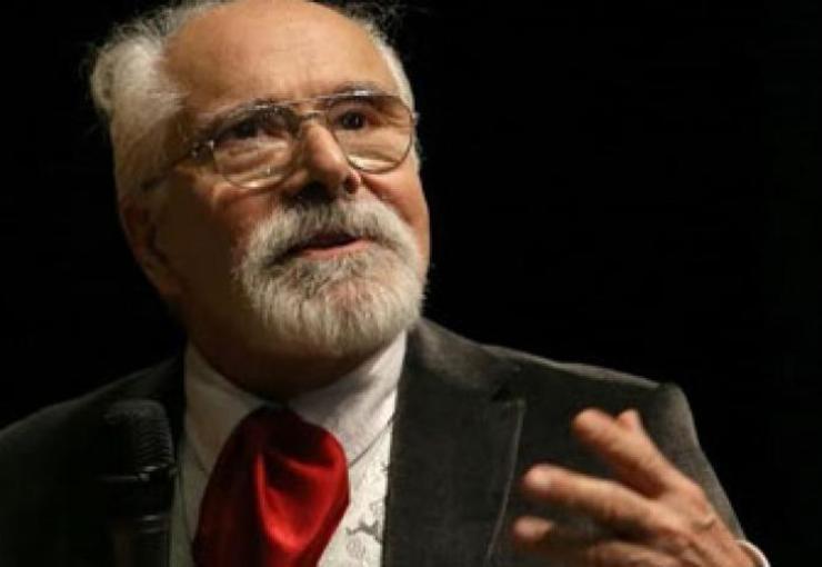 Emre Kongar adayını açıkladı